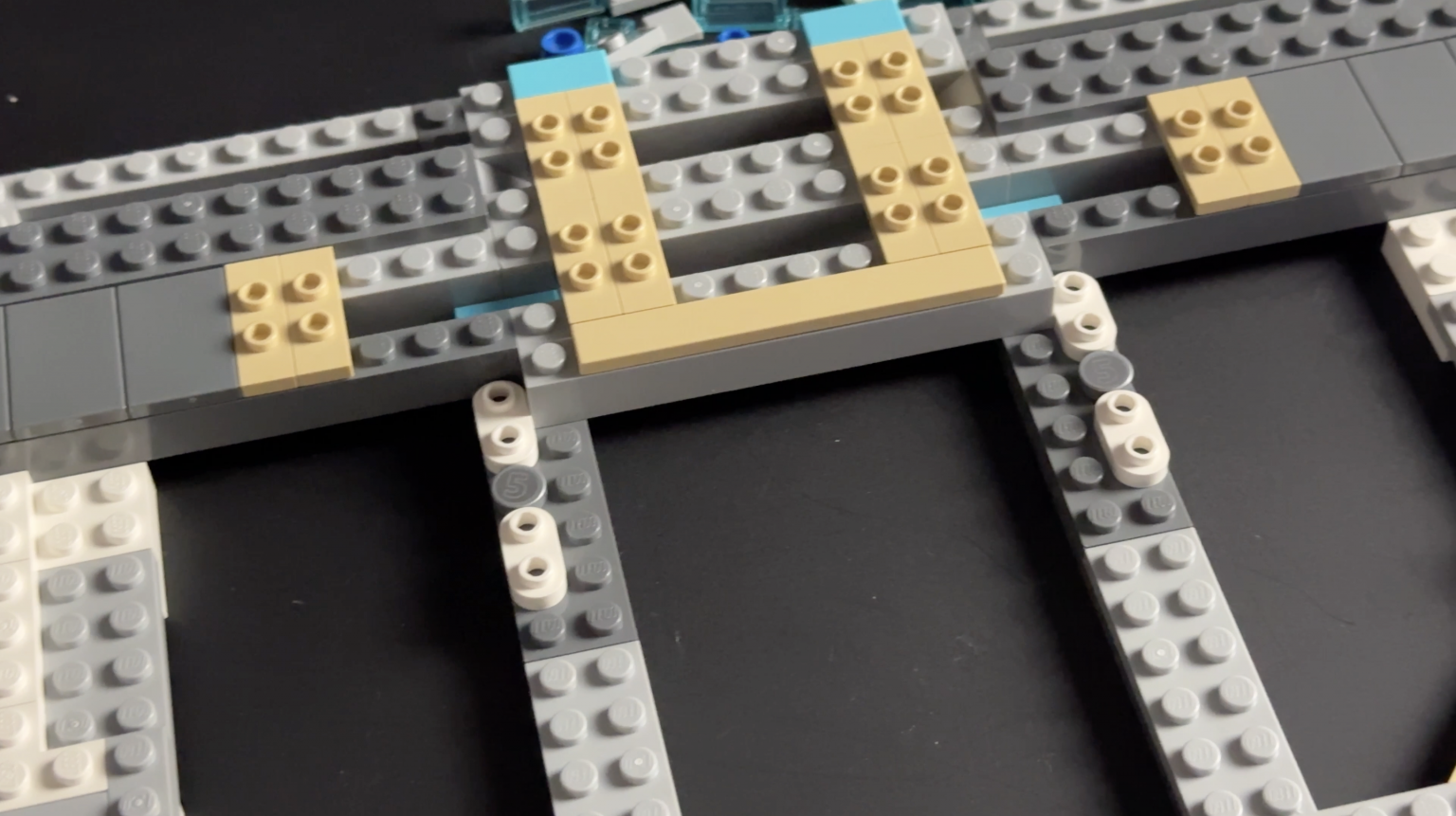 LEGO Trevi Fountain – A Closer Look at the New LEGO Architecture Set – Lukas the Builder