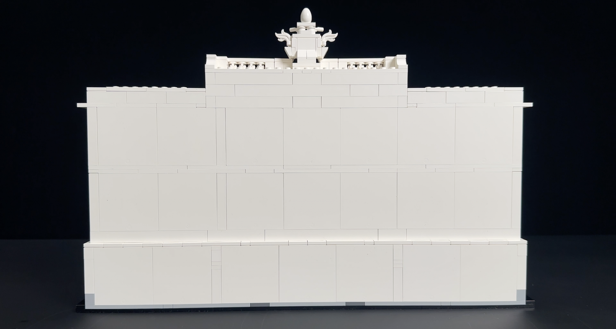 LEGO Trevi Fountain – A Closer Look at the New LEGO Architecture Set – Lukas the Builder